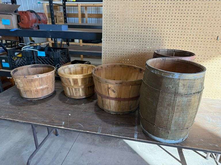 (3) Bushell Baskets & (2) Nail Kegs - Lee Real Estate & Auction Service