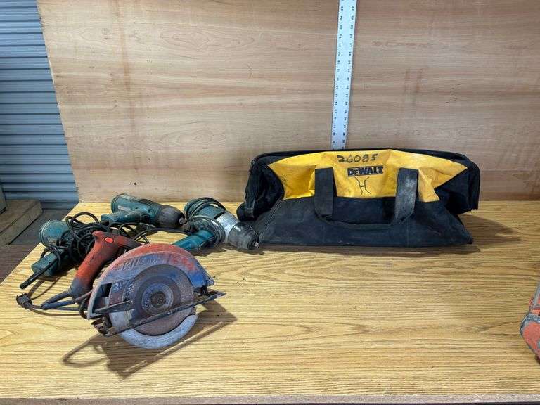 Corded Tools, Job Bag - Lee Real Estate & Auction Service
