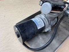 Kussmaul 12v Auto Pump - Lee Real Estate & Auction Service