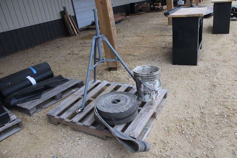 Set of tractor chains, endless belt & antenna tripod - Lee Real Estate ...