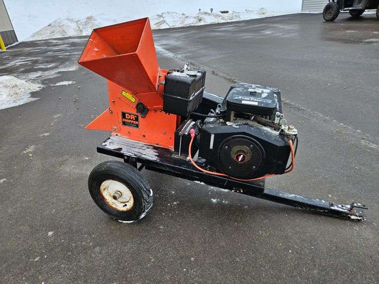 DR Chipper on Trailer - Lee Real Estate & Auction Service
