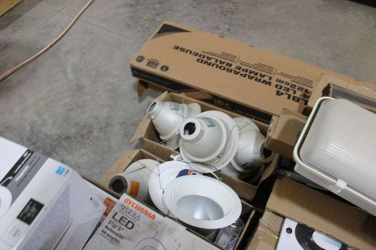 Various Electrical Fixtures - Lee Real Estate & Auction Service