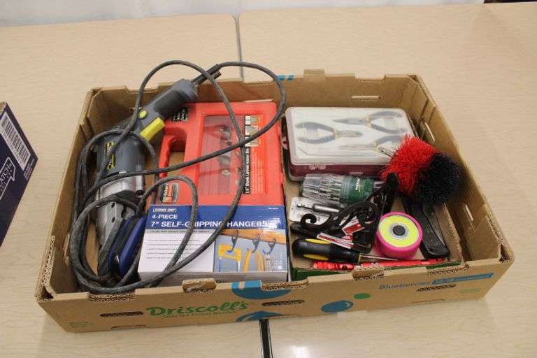 Flat of misc. tools - Lee Real Estate & Auction Service