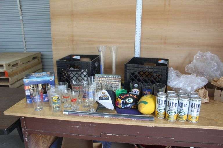 Packer & Miller Lite items - Lee Real Estate & Auction Service