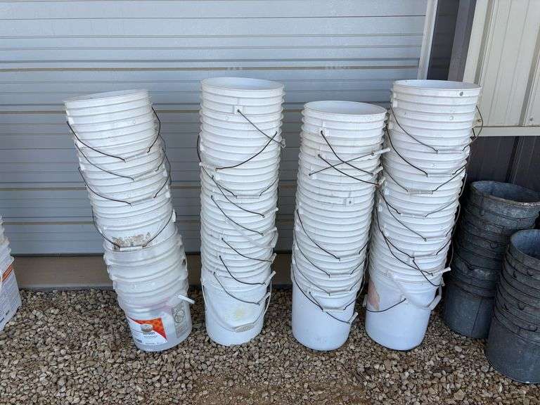(38+/-) 5-Gallon Buckets - Lee Real Estate & Auction Service