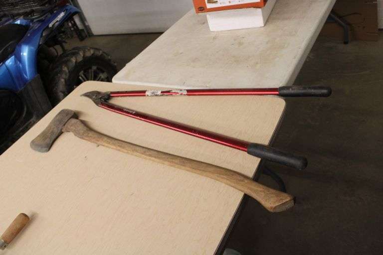 36" pruning shears & single bit axe - Lee Real Estate & Auction Service