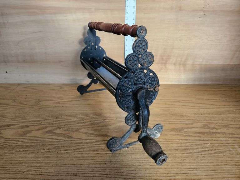 Cast iron paper log roller - Lee Real Estate & Auction Service