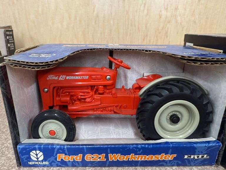 (3) Die Cast Tractors - Lee Real Estate & Auction Service