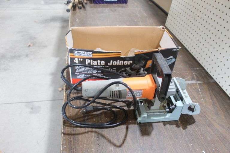 Chicago 4" elec. plate jointer w/biscuits - Lee Real Estate & Auction ...