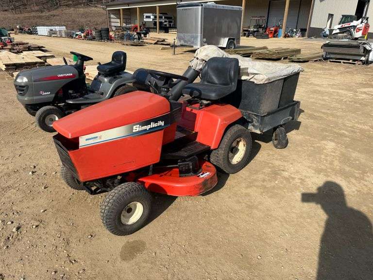 Simplicity Riding Lawn Mower w/ Bagger - Project - Lee Real Estate ...