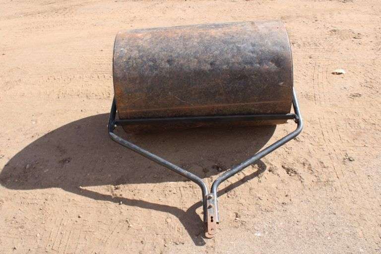 Agri Fab steel lawn roller - Lee Real Estate & Auction Service