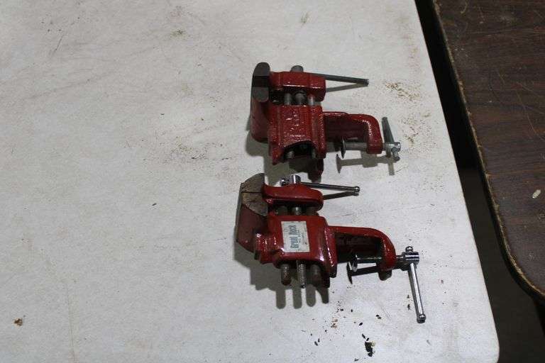 2 sm. bench vices - Lee Real Estate & Auction Service
