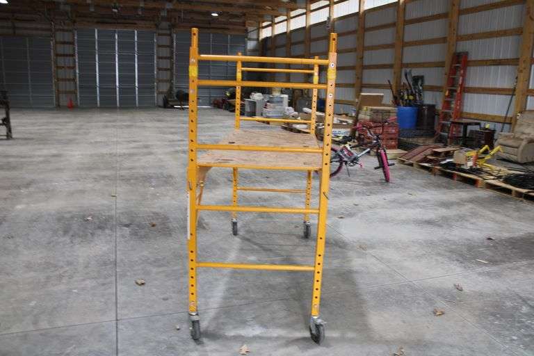Painters scaffolding on wheels - Lee Real Estate & Auction Service