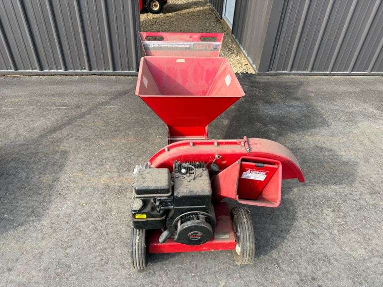 MTD 5hp Chipper/Shredder - Lee Real Estate & Auction Service