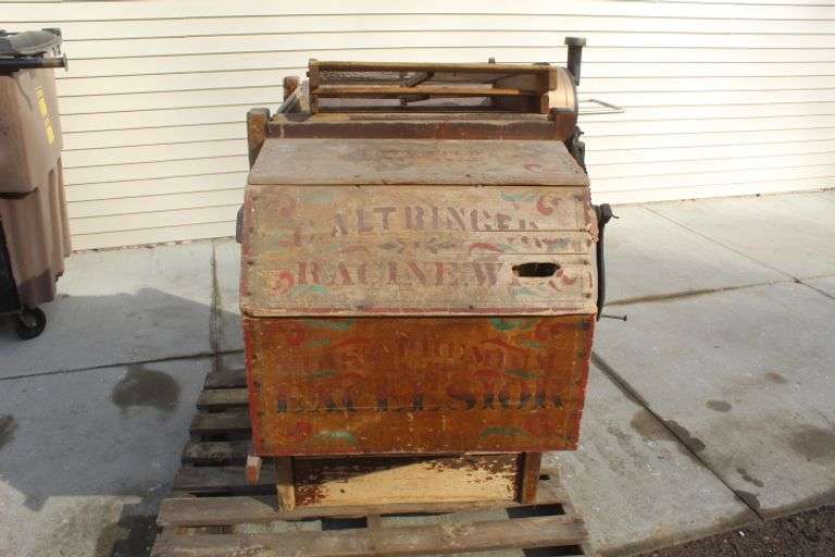 Antique fanning mill - Lee Real Estate & Auction Service