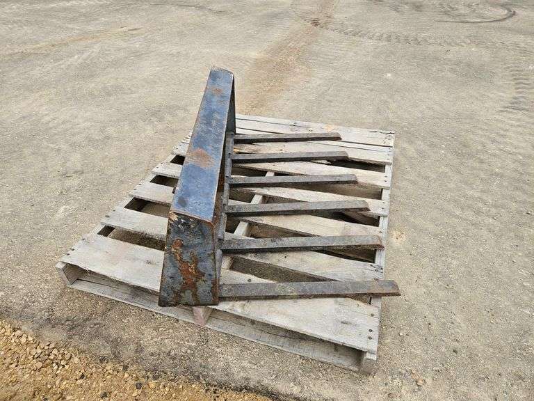 38" Bucket Tines - Lee Real Estate & Auction Service