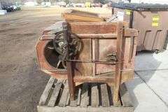 Antique fanning mill - Lee Real Estate & Auction Service