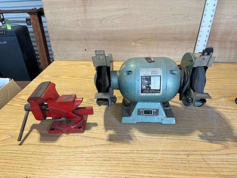 6" Bench Grinder & 3.5" Vice - Lee Real Estate & Auction Service