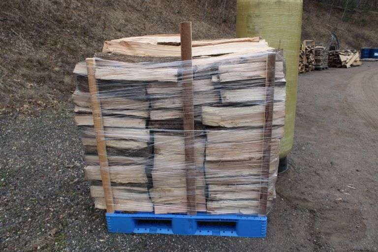 Pallet of split firewood - Lee Real Estate & Auction Service