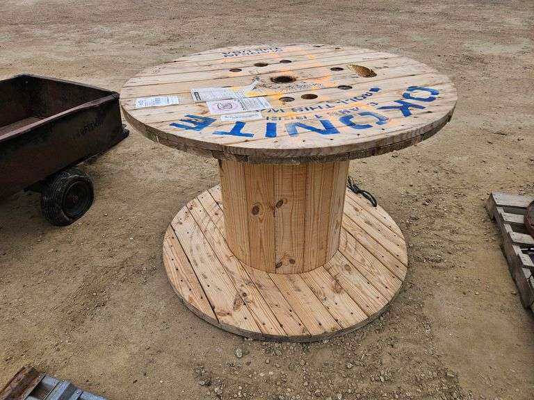 Large Wooden Spool - Lee Real Estate & Auction Service
