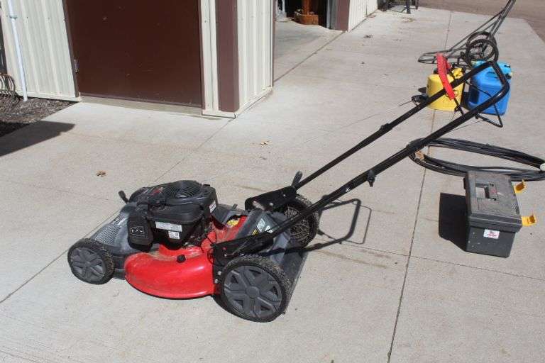 Snapper 22" push mower - Lee Real Estate & Auction Service