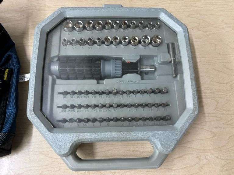 (2) Tool Belts, Ryobi Router Bits, Driver Set, Small Tool Set - Lee ...