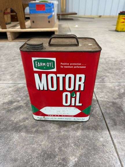 Farm-Oyl 2 Gal Oil Can - Lee Real Estate & Auction Service