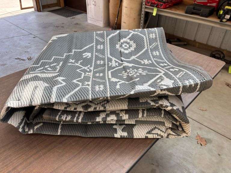 Outdoor Camping Rug - Lee Real Estate & Auction Service