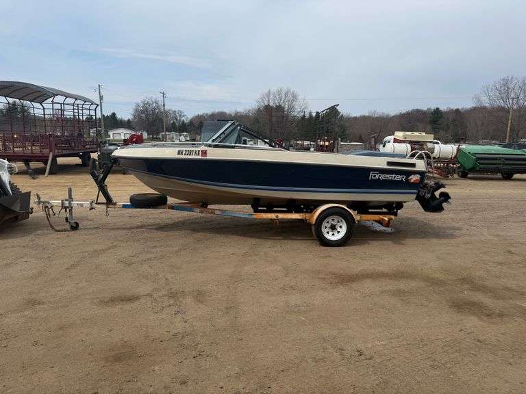 1985 Forester 17' Fiberglass Boat - Lee Real Estate & Auction Service