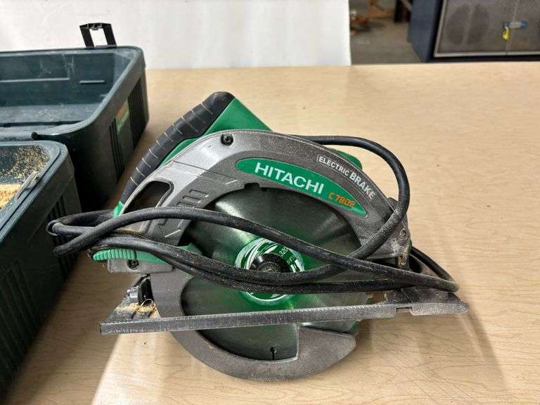 Hitachi Circular Saw w/ Case - Lee Real Estate & Auction Service