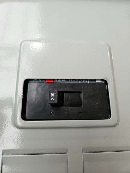 Cutler-Hammer 200-amp Electrical Panel (new) - Lee Real Estate ...