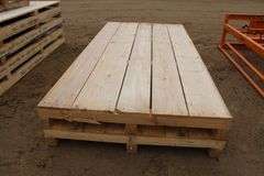 2 HD wooden pallets - Lee Real Estate & Auction Service