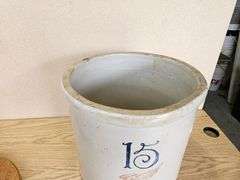 15-gal. RW Crock - Lee Real Estate & Auction Service