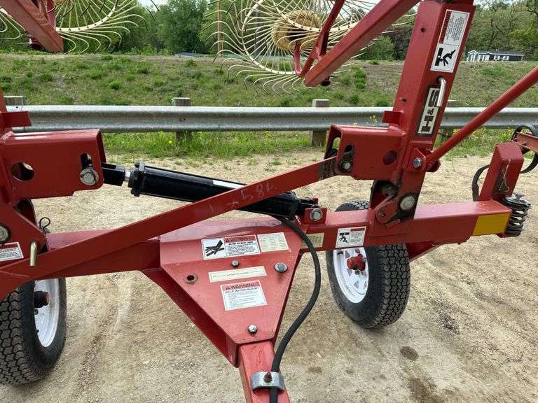 H&S V10 Wheel Rake - Lee Real Estate & Auction Service