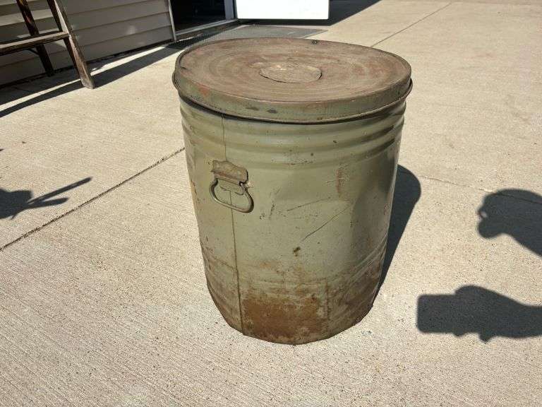 1/2 Barrel of Floor Sweep - Lee Real Estate & Auction Service