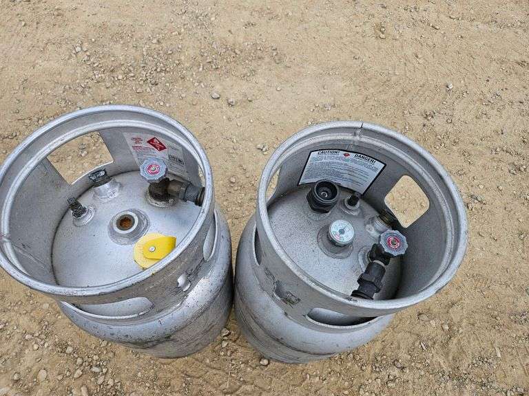 (2) Aluminum LP tanks - Lee Real Estate & Auction Service