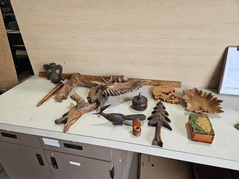 Wood Carved Items - Lee Real Estate & Auction Service