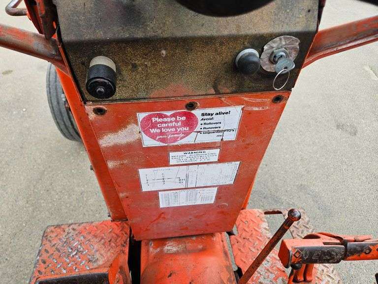 Allis Chalmers 180 Diesel Tractor - Lee Real Estate & Auction Service