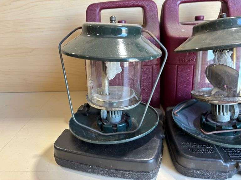 (2) Coleman Lanterns - Lee Real Estate & Auction Service