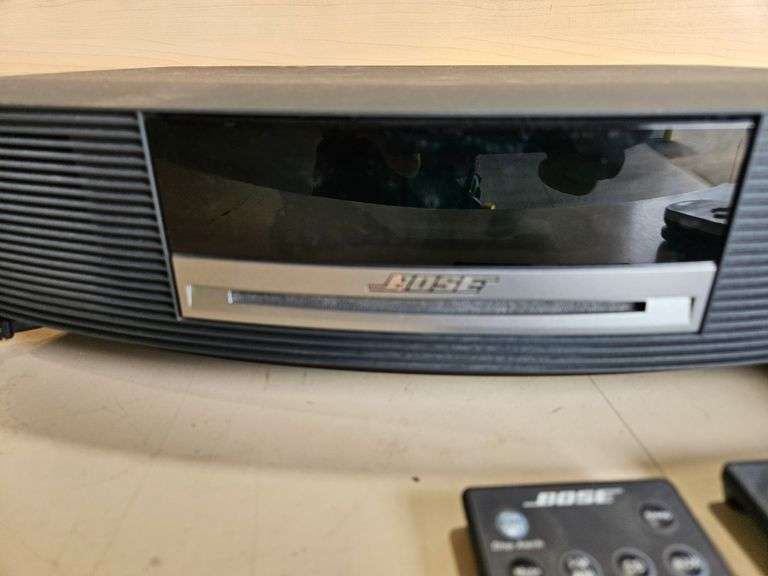 Bose Stereo - Lee Real Estate & Auction Service