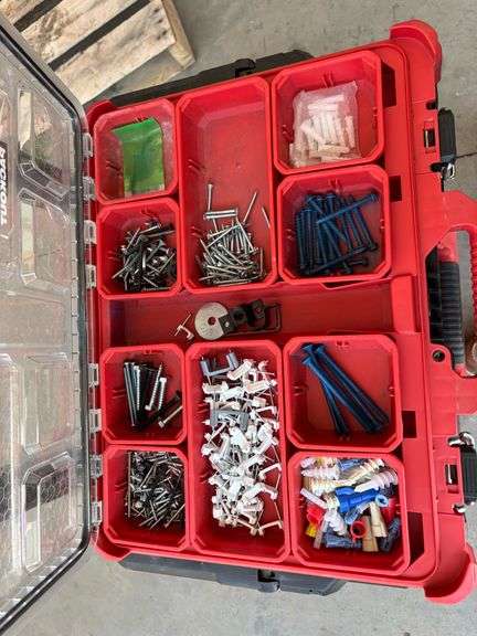 Milwaukee Packout System - Lee Real Estate & Auction Service