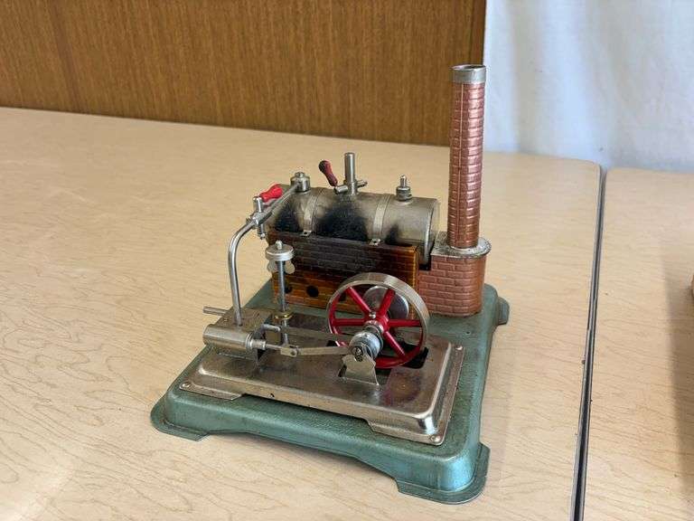 Toy Steam Engine - Lee Real Estate & Auction Service
