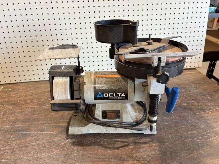 Delta Double Grinder - Lee Real Estate & Auction Service