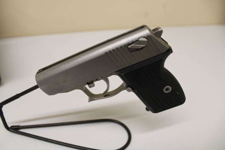 Detonics 9mm semi auto pistol w/case & ammo - Lee Real Estate & Auction ...