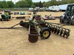 10’ John Deere Pull Type Disk - Lee Real Estate & Auction Service