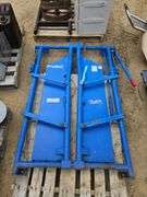 Priefert Head Gate - Lee Real Estate & Auction Service