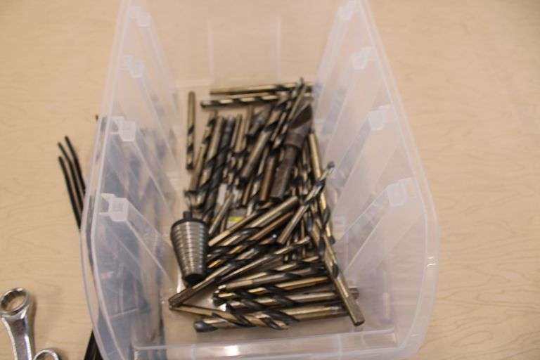 Sm. plastic tote of new drill bits w/wrenches & zip ties - Lee Real ...