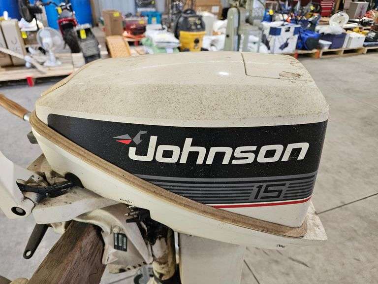 Johnson 15-hp Outboard Motor - Lee Real Estate & Auction Service
