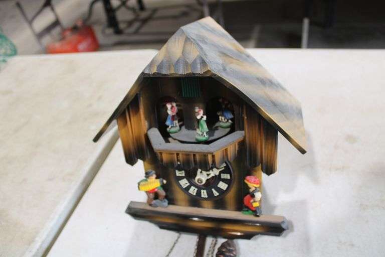 Coo Coo Clock - Lee Real Estate & Auction Service