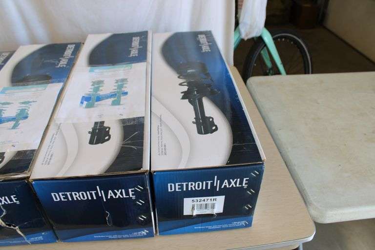 Detroit Axel Full set of Struts - Lee Real Estate & Auction Service